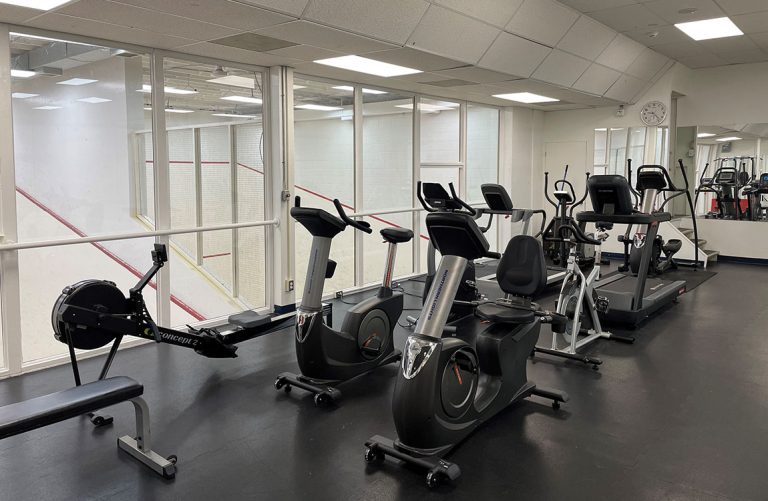 London Squash & Fitness Club – A premier club for those who work hard ...